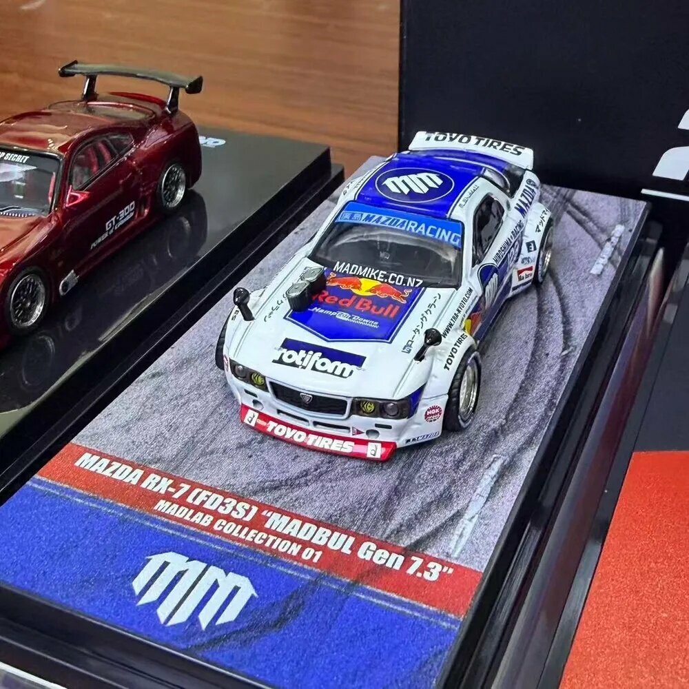 Машинка INNO 1:64 MAZDA RX7 FD3S PANDEM ROCKET BUNNY 001 Легковая модель автомобиля