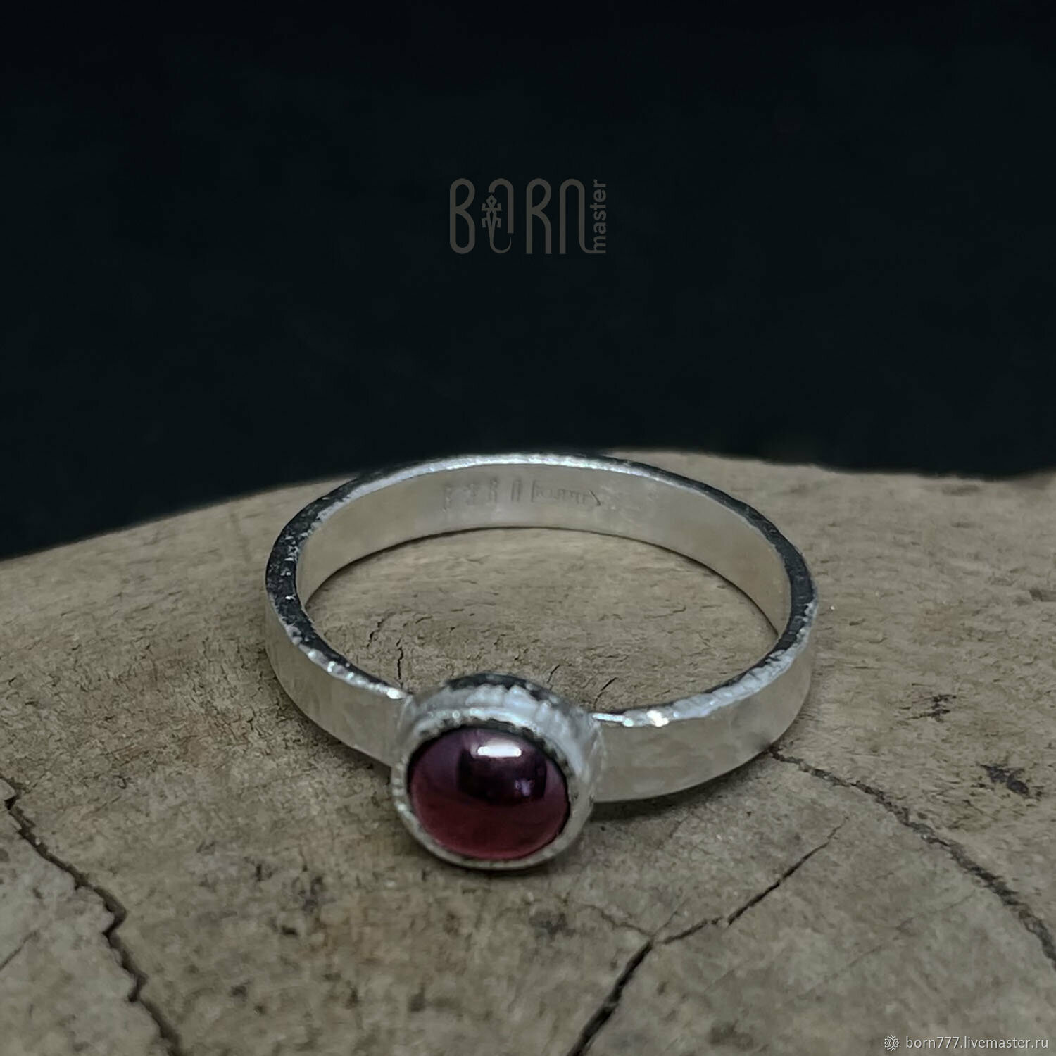 Перстень, серебро, 925 проба, гранат
