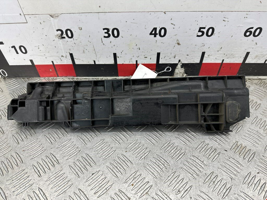 Кронштейн (крепление) радиатора BMW 3-Series (E90/E91/E92/E93) 17107524914 арт. 1962522