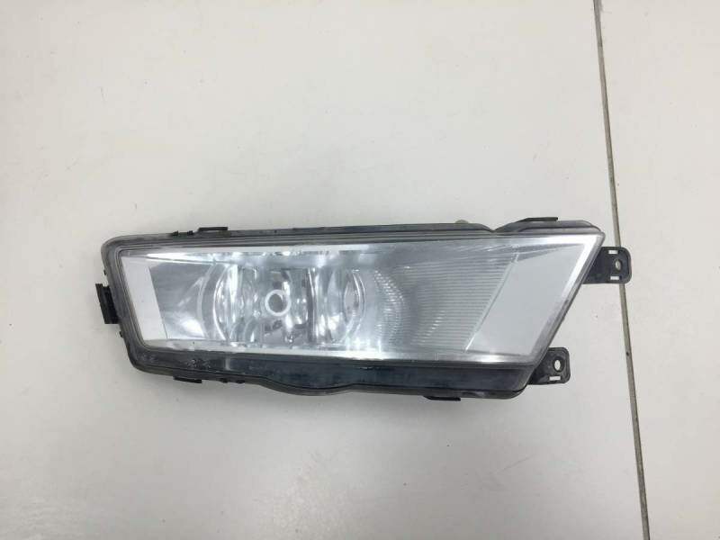 Фара противотуманная правая Skoda Rapid 2012-2020 кат.номер: 5JA941702