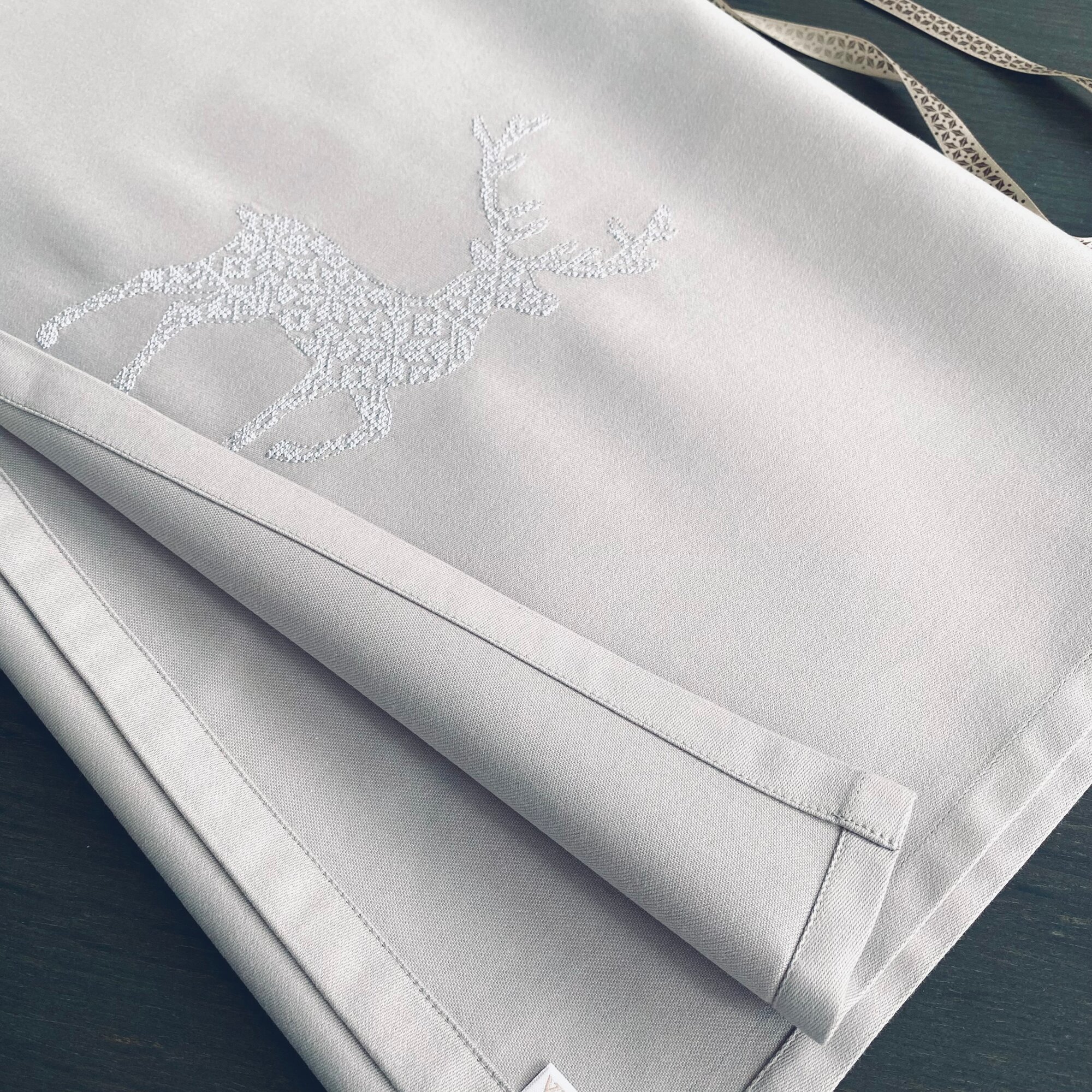Дорожка для стола ULULA SILVER DEER 50х140 см хлопок/вышивка