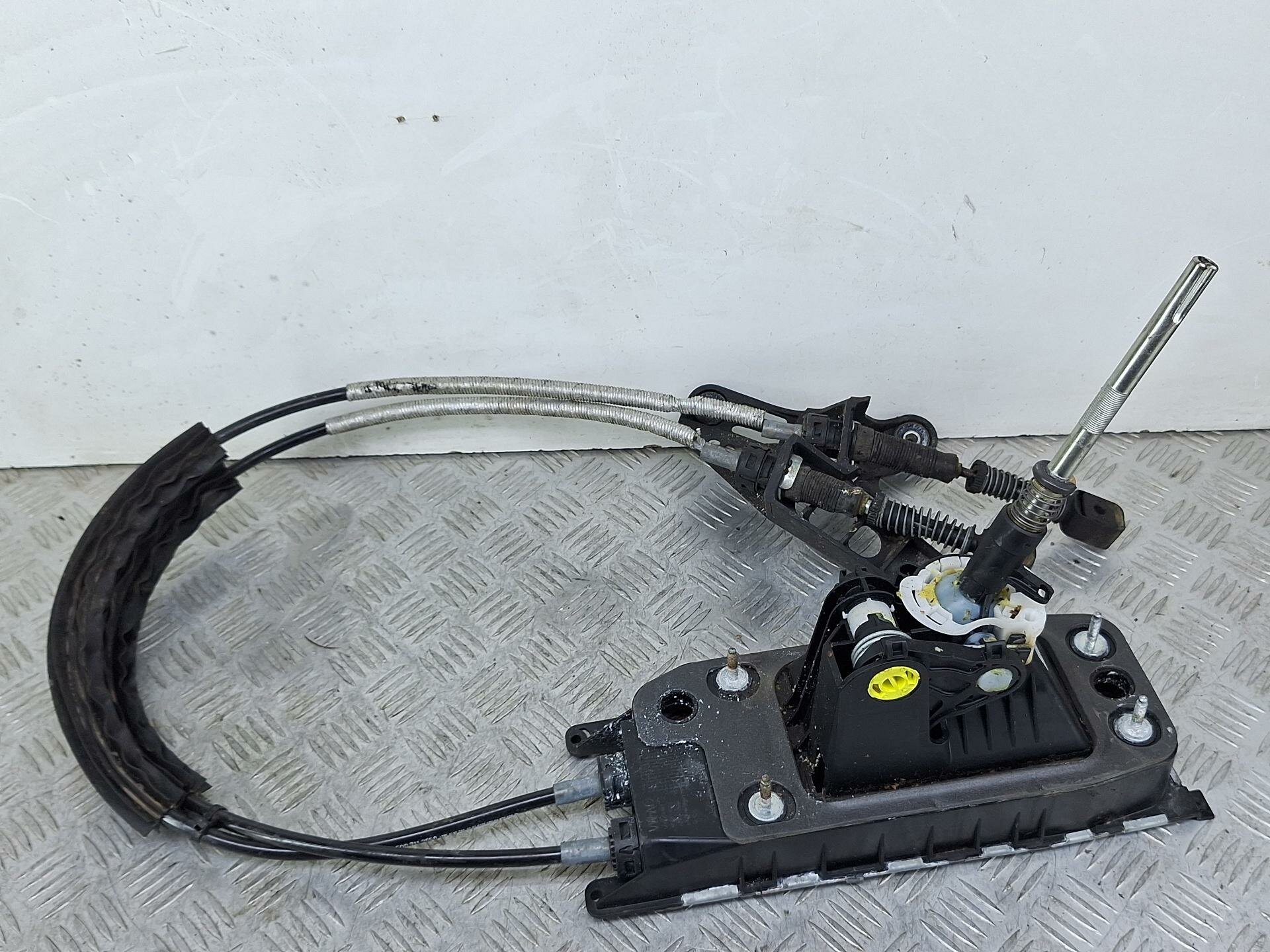 Кулиса КПП Skoda Octavia 3 2016 5Q0711061E