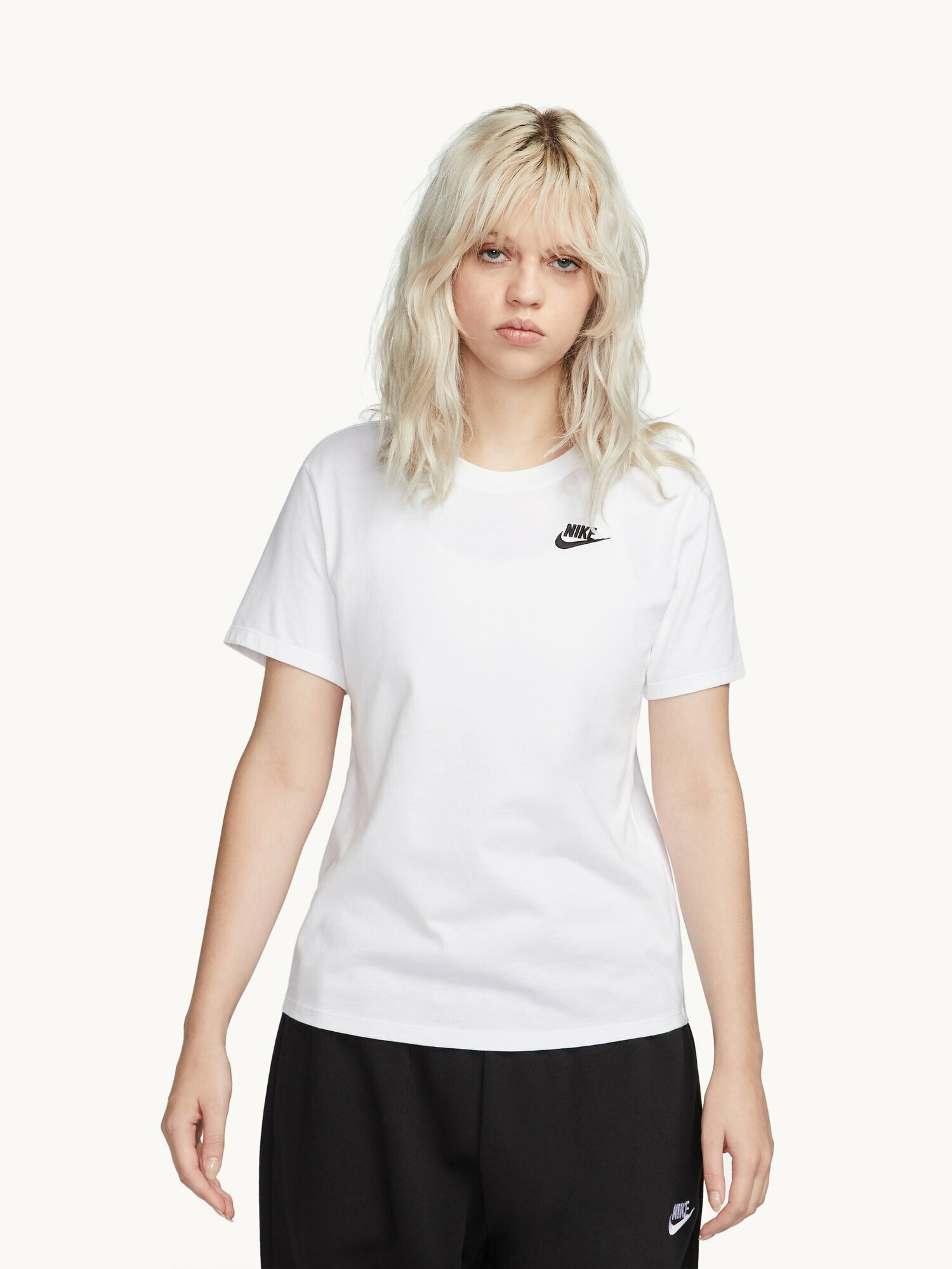 Футболка Club Essentials