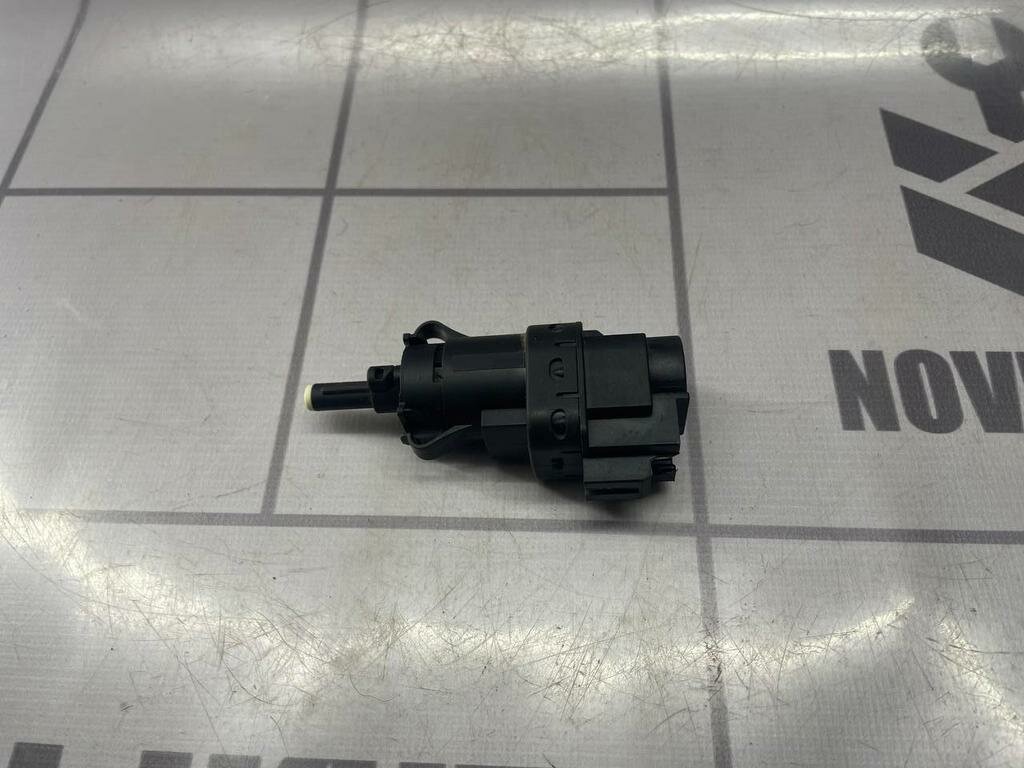 Датчик включения стопсигнала Ford Focus 2 05-08