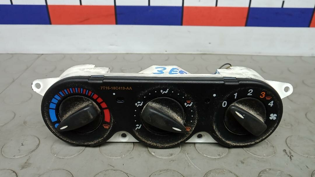 Блок управления печки / климат-контроля Ford Transit Connect 2007