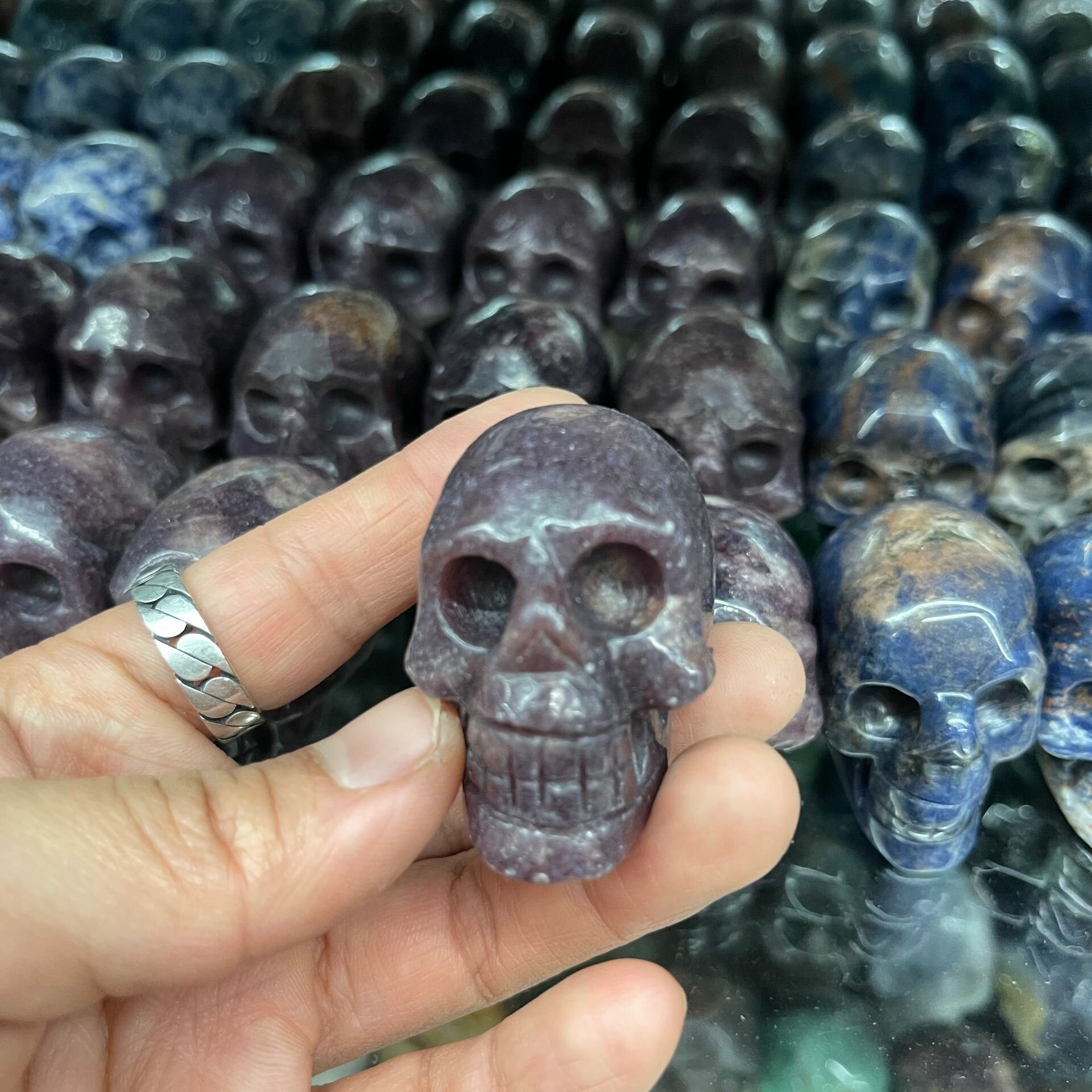 2inch Нефритовый Резной Череп Натуральный Необработанный Камень Полированный Призрачный Голова Хэллоуинское Украшение Кристальный Череп Орнамент