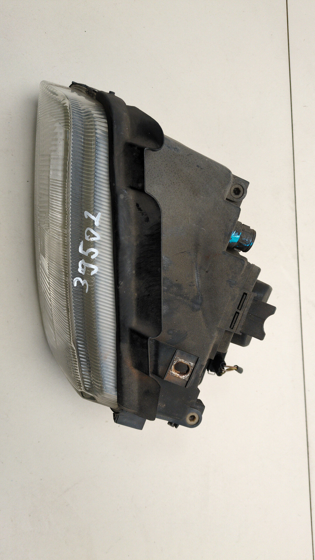 Фара (передняя) левая Audi A4 (B5) Б/У