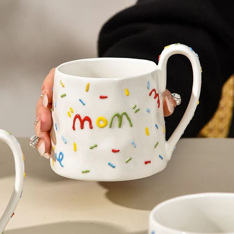 Кружка керамическая Mom 388 мл 1 шт. Белая кружка для мамы с надписью и декором.