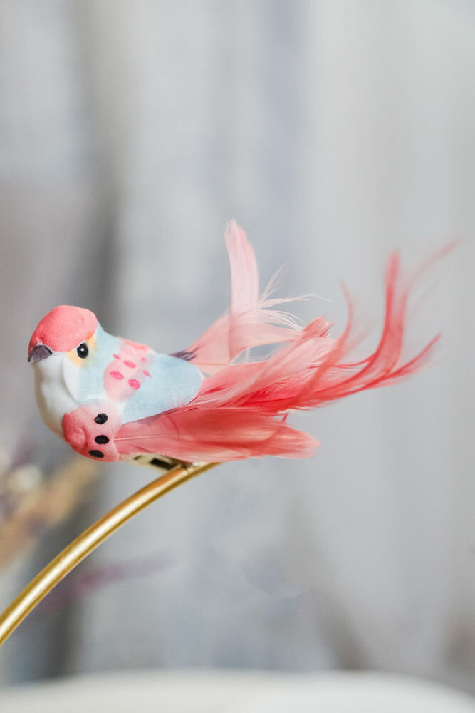 Елочная игрушка птичка - райская нежность на клипсе, перо, розовая, 17 см, Goodwill MC40217