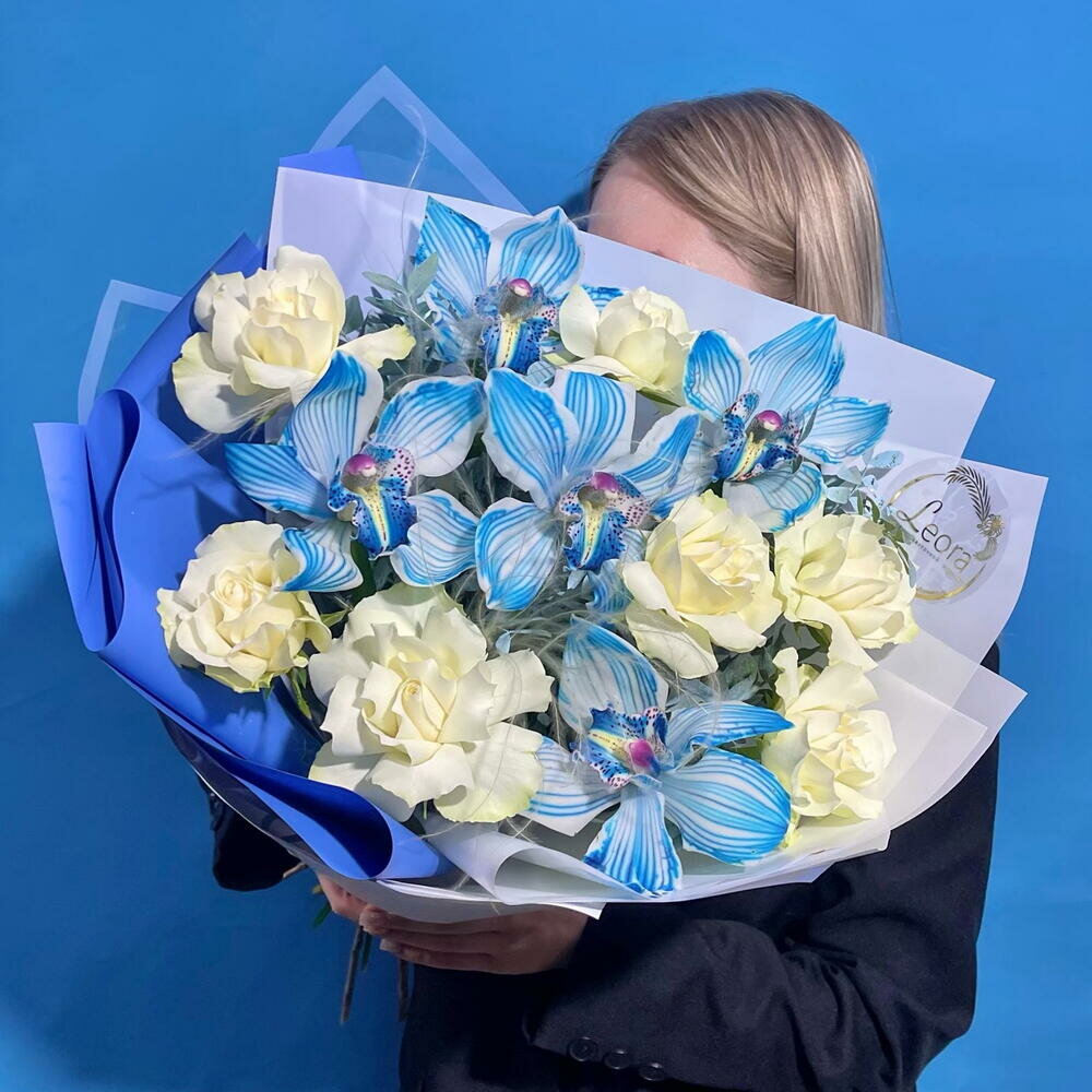 Букет из французских роз и орхидей. Авторский букет T3059. Leora Flowers дом цветочной моды