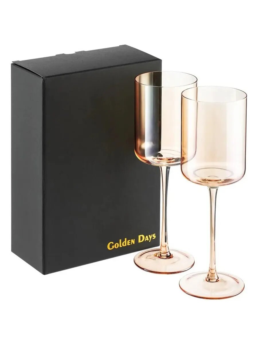 Стильные бокалы для вина с золотым сиянием