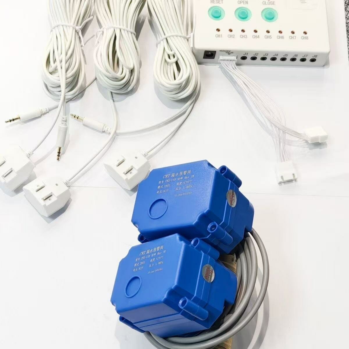 Система защиты от протечек воды ARMAControl -1 G 1/2" (с двумя шаровыми кранами и 3 датчиками)