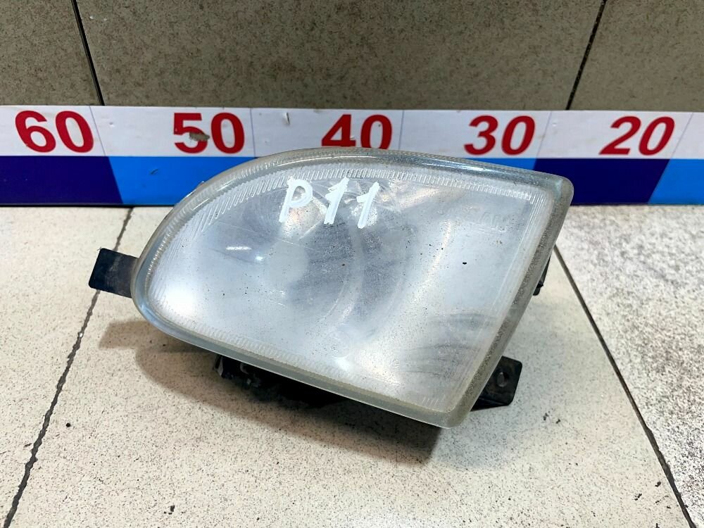 Фара противотуманная правая Nissan Primera P11