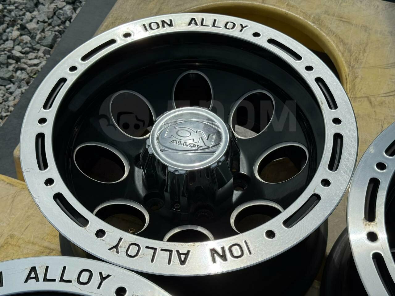 Диски автомобильные R15, Off Road Wheels! Выносные ION Alloy R15 for Jeep, 15 дюймов, 6x139,7 (8J, ET-27) 4шт.