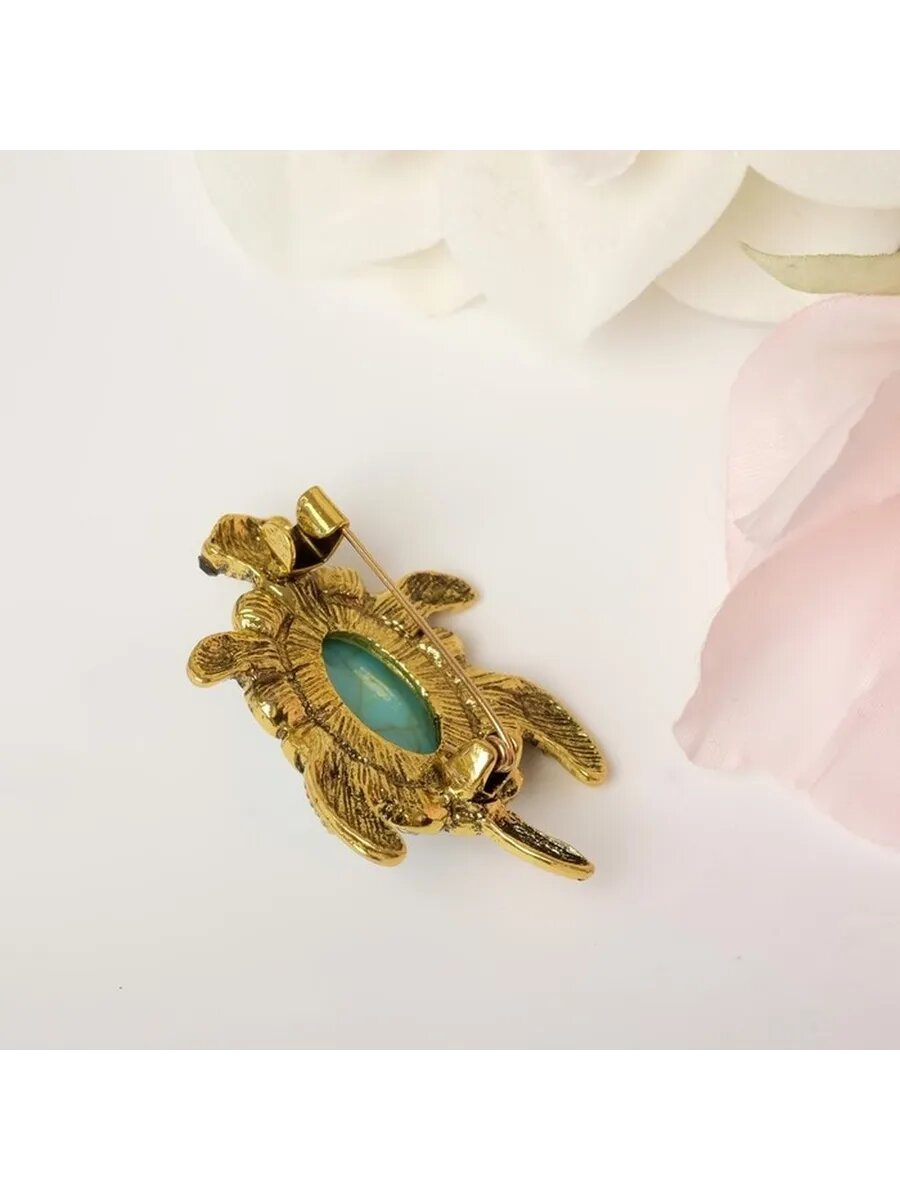 Брошь, искусственный камень, стразы