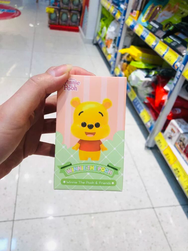 Набор фигурок MINISO Winnie the Pooh Donut Family Blind Box: Ио-Ио и Тигр 1 сюрприз-бокс
