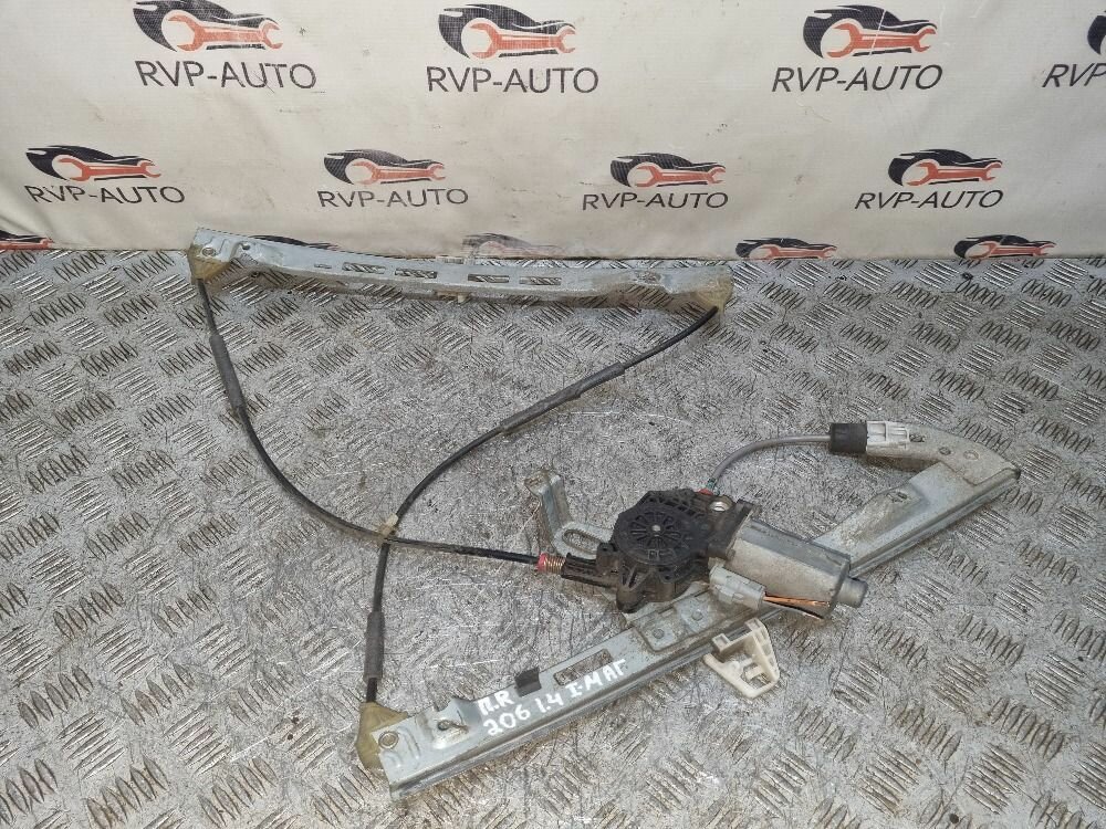 Стеклоподъемник передний правый Peugeot 206 (59410