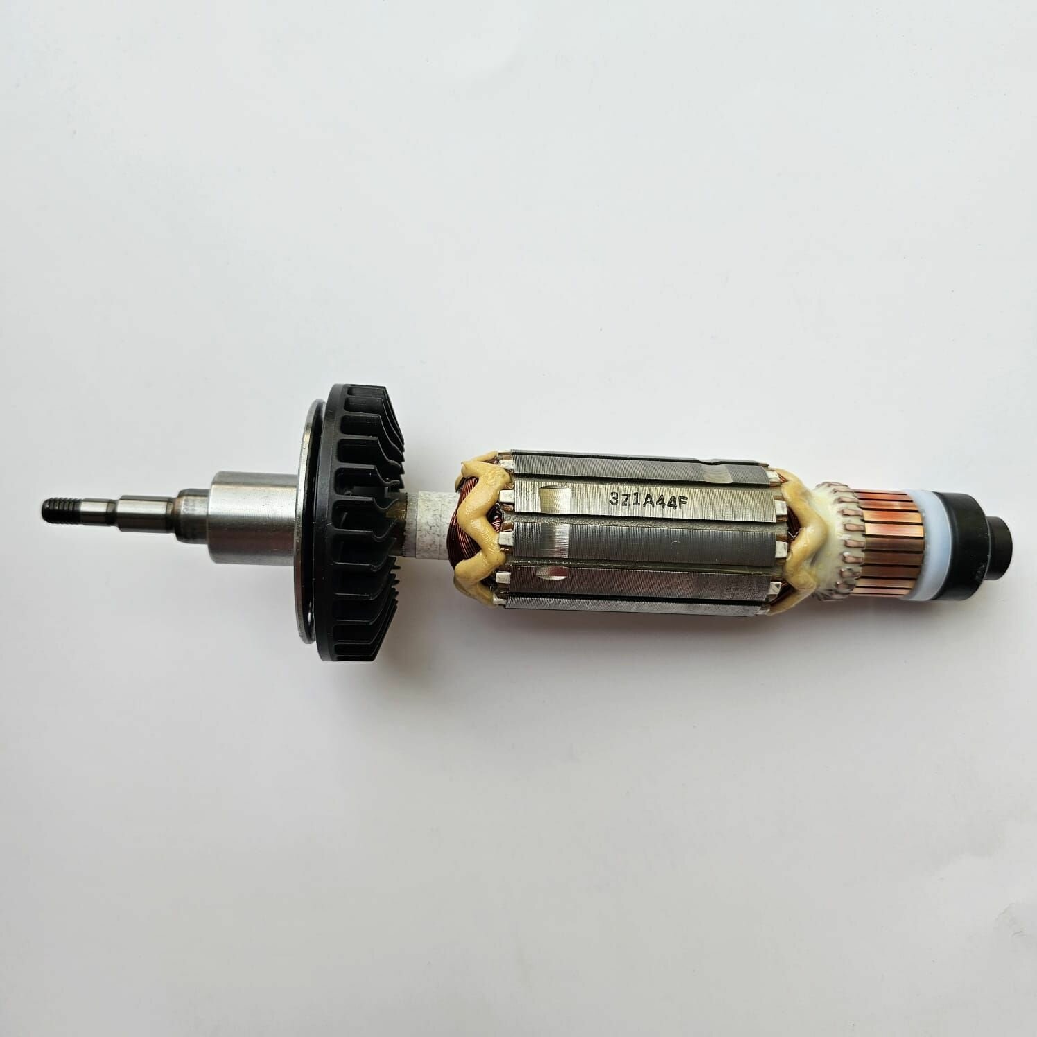 Ротор в сборе 240V Makita 511A44-6 для (УШМ) GA5091, GA5093 (511A44-6)