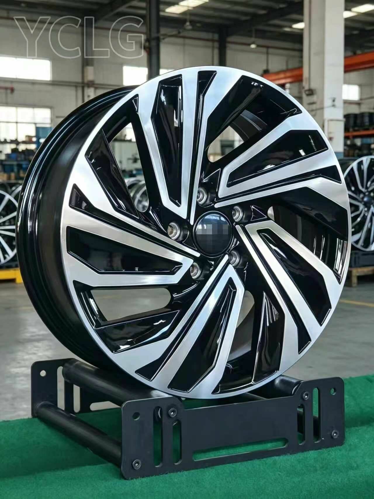 Колесный диск Литой 17x7" PCD5x112 ET46 D57.1 — фото 1
