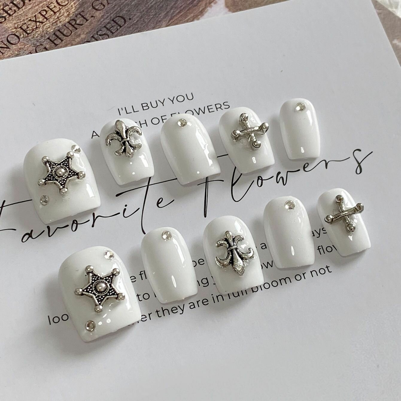 Chrome Hearts, Накладные ногти, S