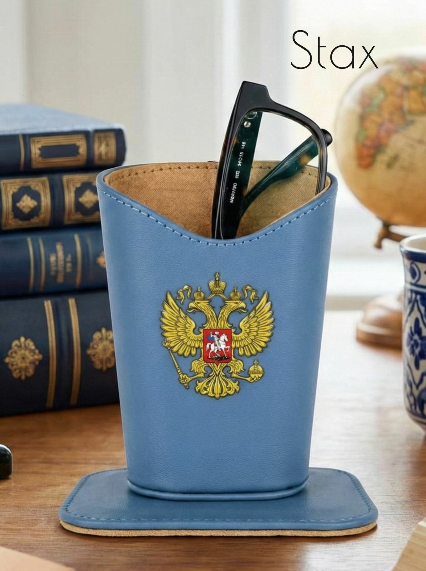 Подставка для очков настольная на магните. Подарок мужчине или женщине на день рождения