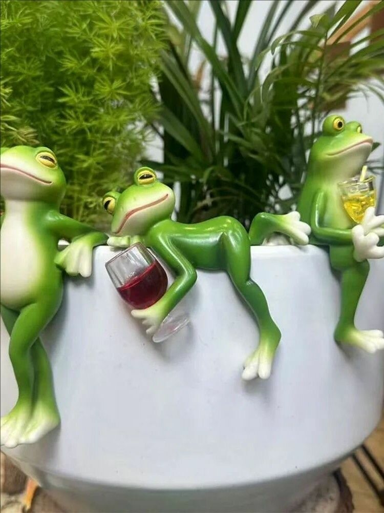 Фигурка садовая