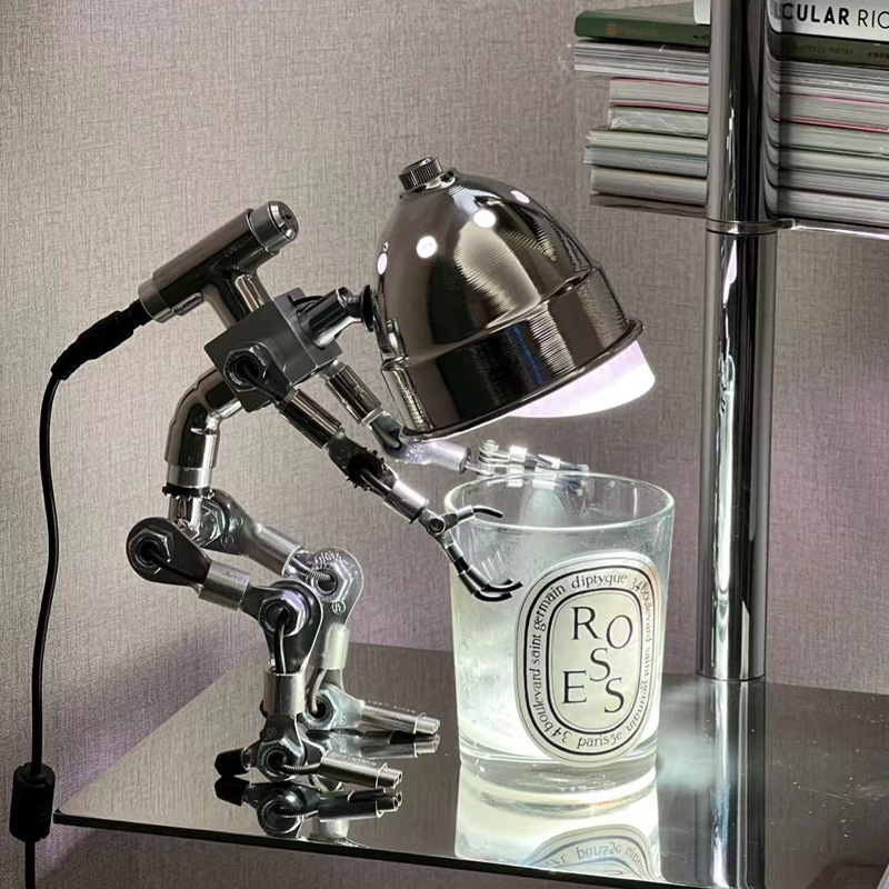 Лампа настольная "Роботы расплавили свечи", ручная работа, светодиодные лампы, 1 шт