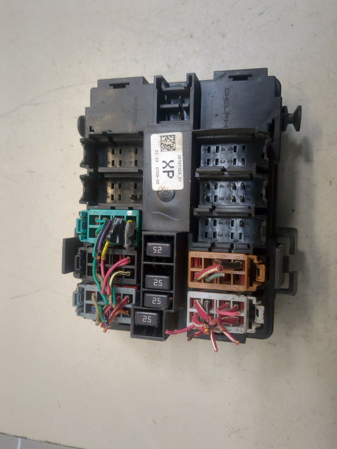 Блок предохранителей Chevrolet Tahoe Б/У