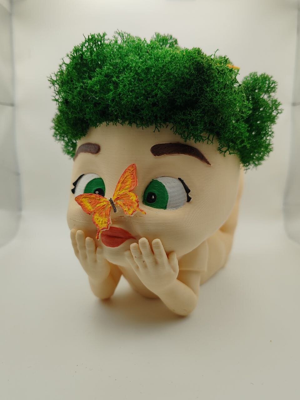 Статуэтка "Девочка с Бабочкой" цвет светло-бежевый-зеленый, кол-во 1 шт, статуэтки, декор, интерьер, подарок, детская тематика, фантазия, бабочка, ручная работа