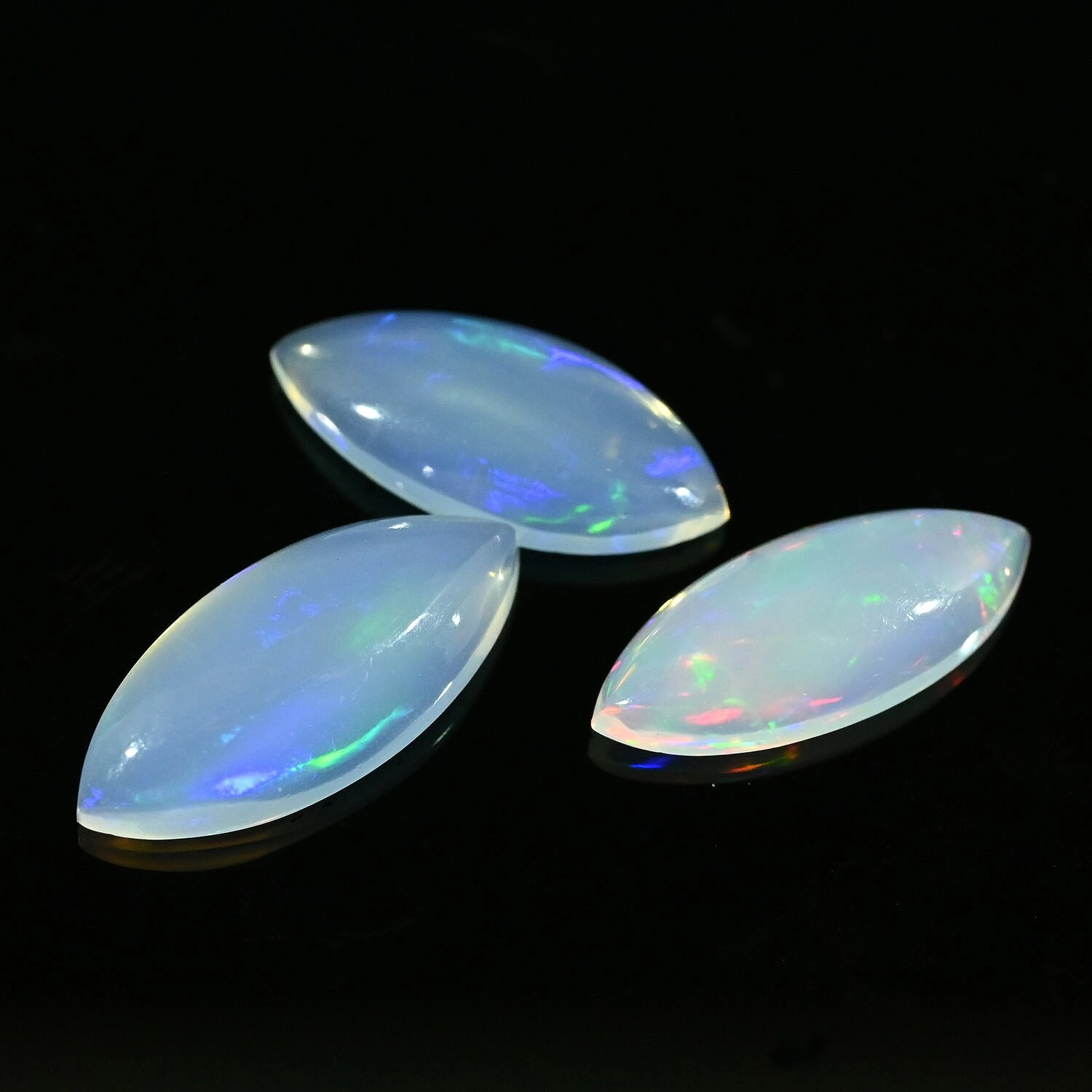 Кабошон из опала маркиз 6*13мм