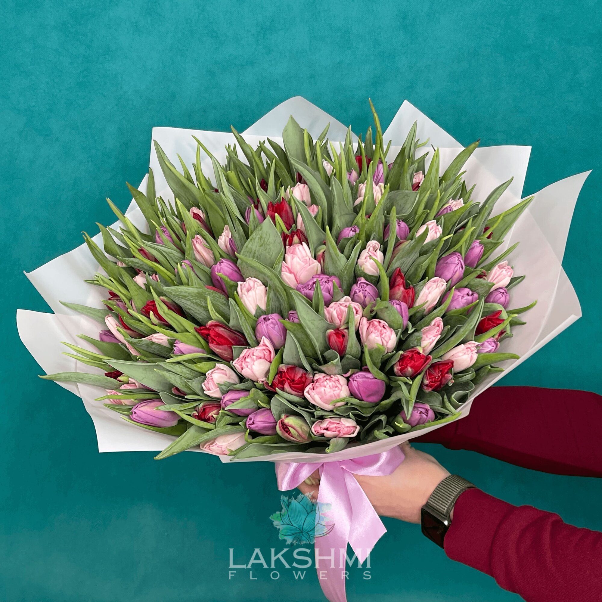 151 тюльпан микс / Букет из 151 розового, фиолетового, красного пионовидного тюльпана