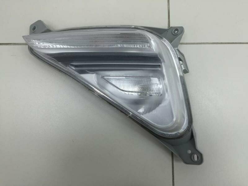 Фонарь задний в бампер правый Kia Cerato 2018 кат.номер: 92306M6000