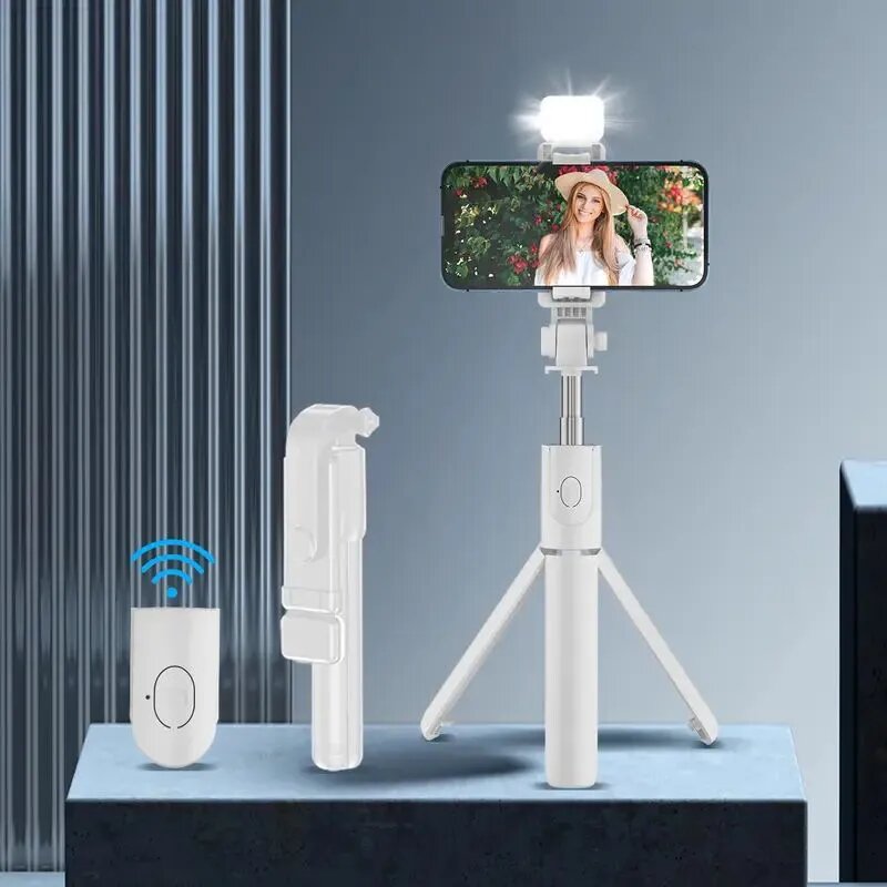 Вращающаяся на 360 селфи-палка со штативом, беспроводным пультом дистанционного управления и встроенной подсветкой для прямой трансляции и видеозаписи