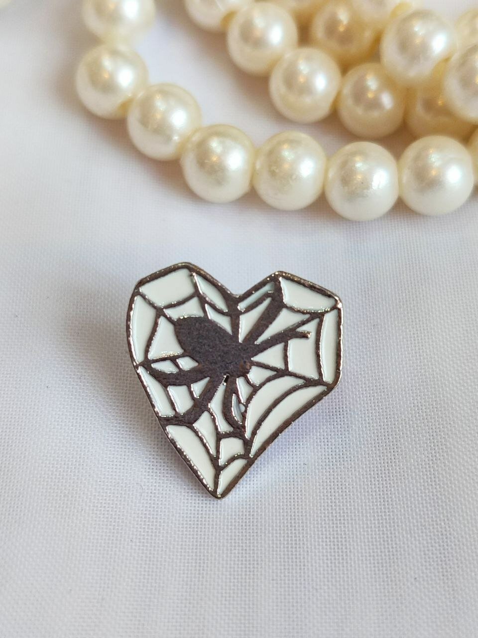 Брошь, эмаль