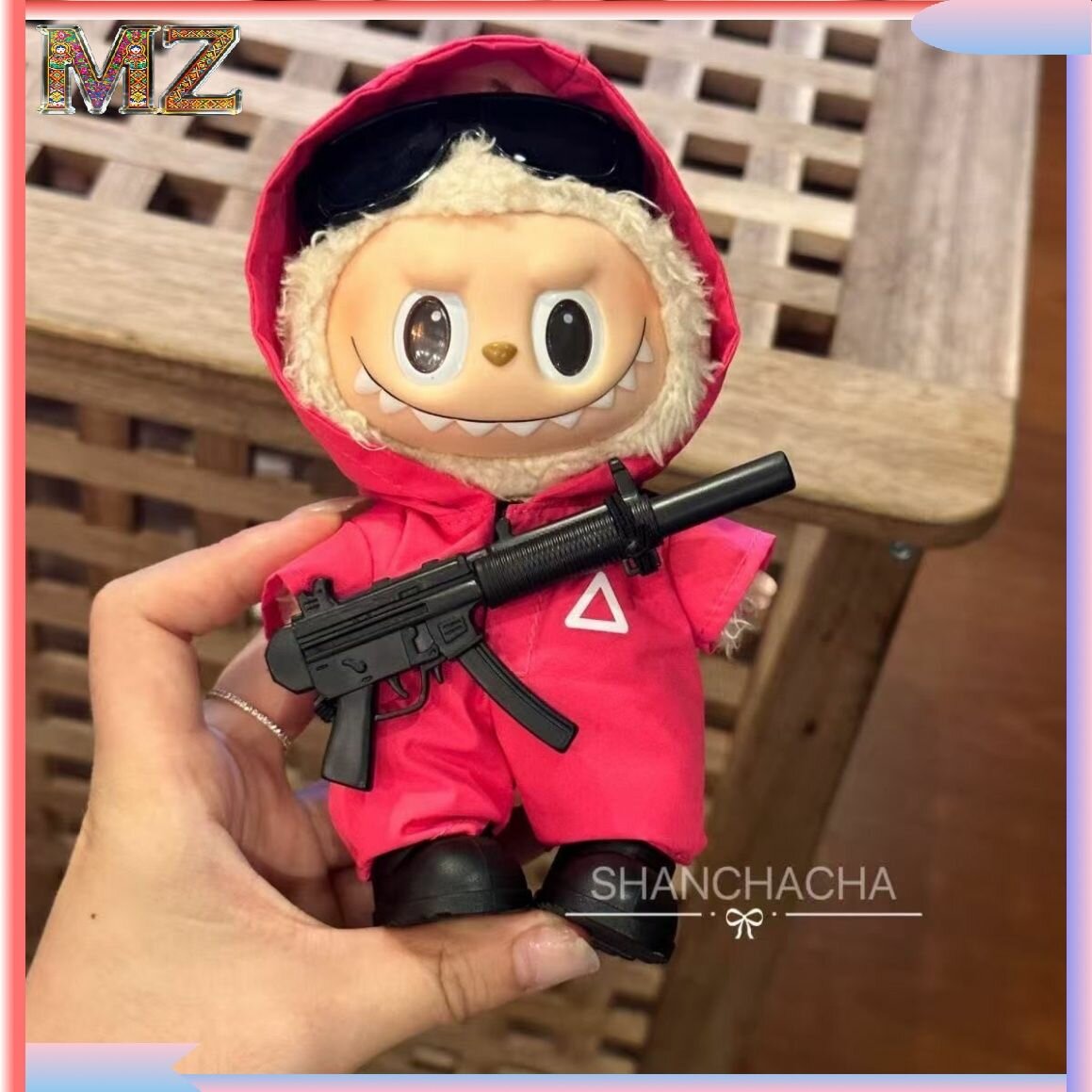 Эксклюзивный комплект Лабубу с костюмом, мини рюкзаком, обувью и наушниками в лимитированном релизе