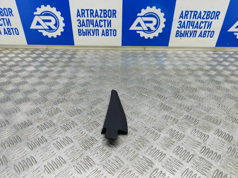 Б/У Уголок двери задней Nissan Note 1 E11 / Ниссан Нот 1 E11 1.6 HR16DE 110 Л.С 2007 прав.