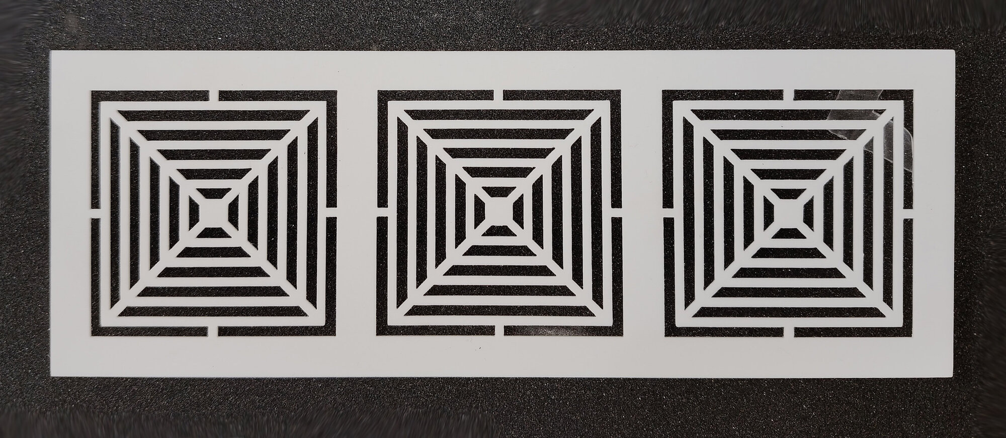 Решетка полистирол для натяжного потолка белая прямоугольная Квадраты 80*220 мм (№106)