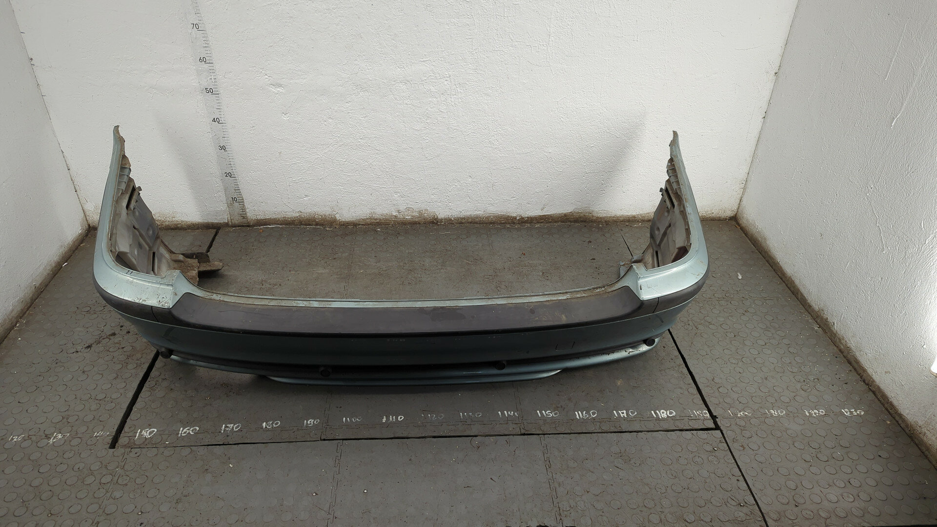 Бампер задний BMW 3 E46 Б/У