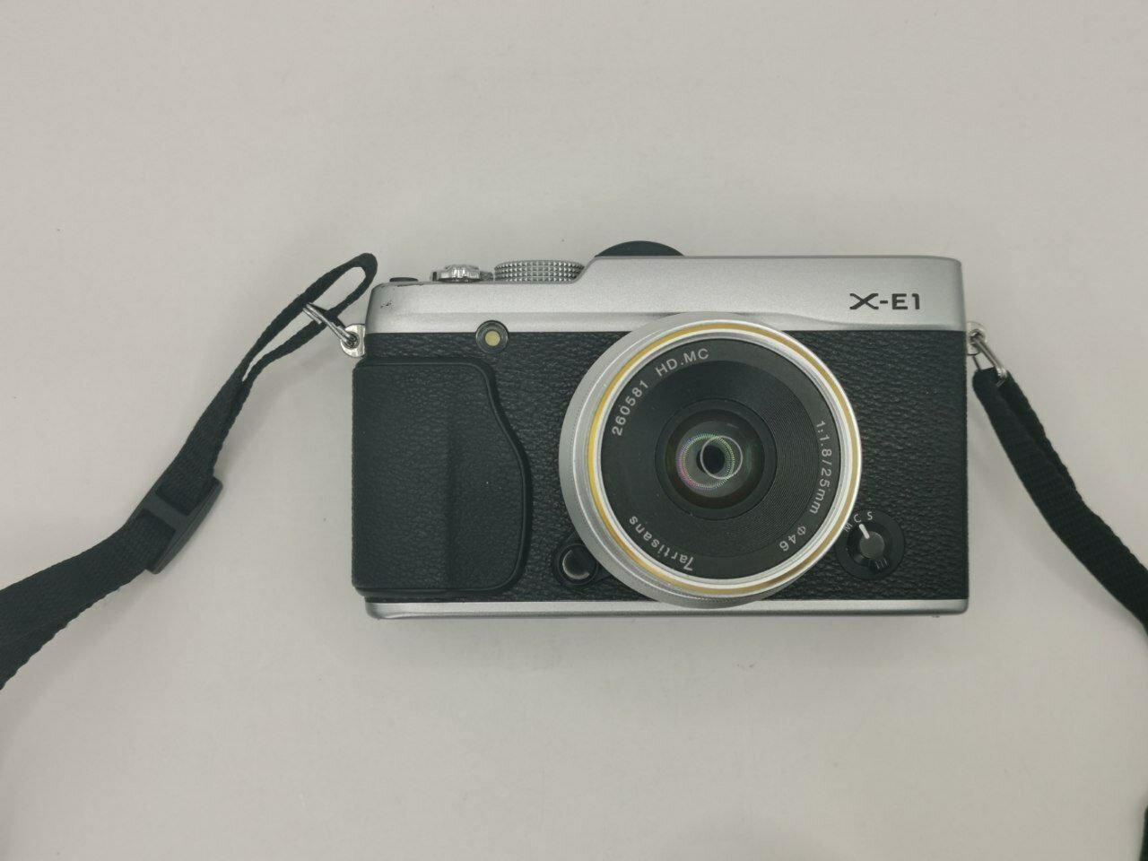 Фотоаппарат Fujifilm Fuji X-E1 + 7artisans 25 mm/1/8 реставрация