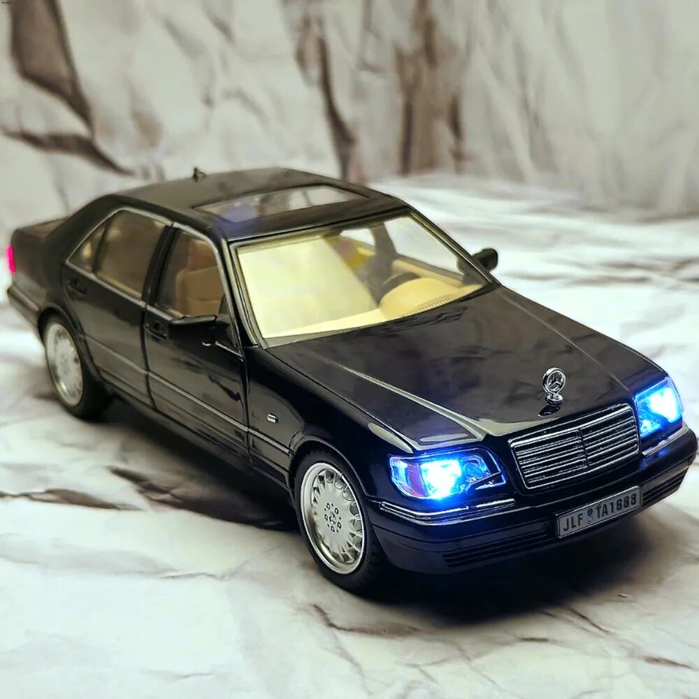 Коллекционная металлическая модель автомобиля Mercedes-Benz S-Класс W140 1:24 Чёрный — фото 1
