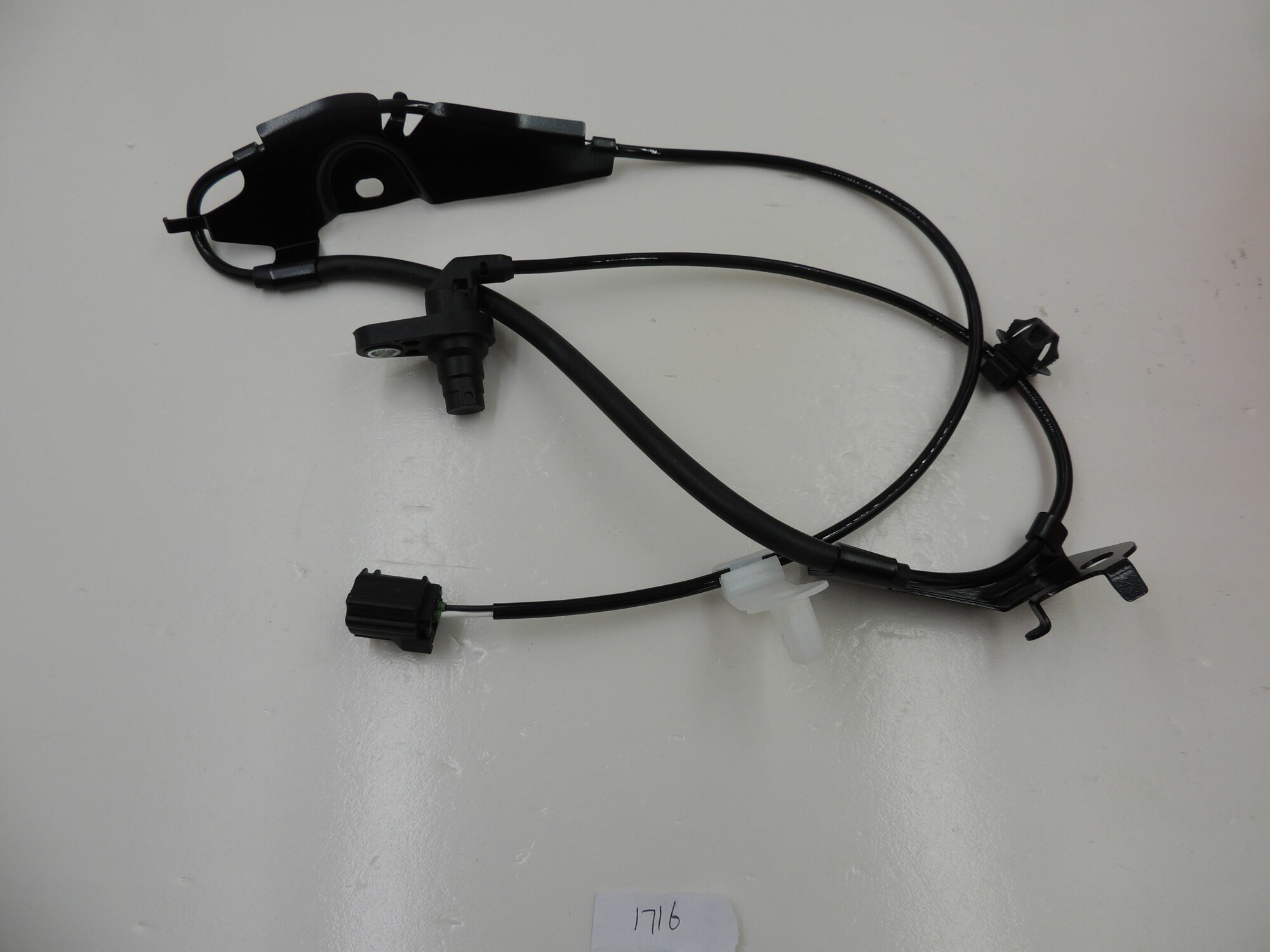 Датчик ABS 89543-06040 Toyota