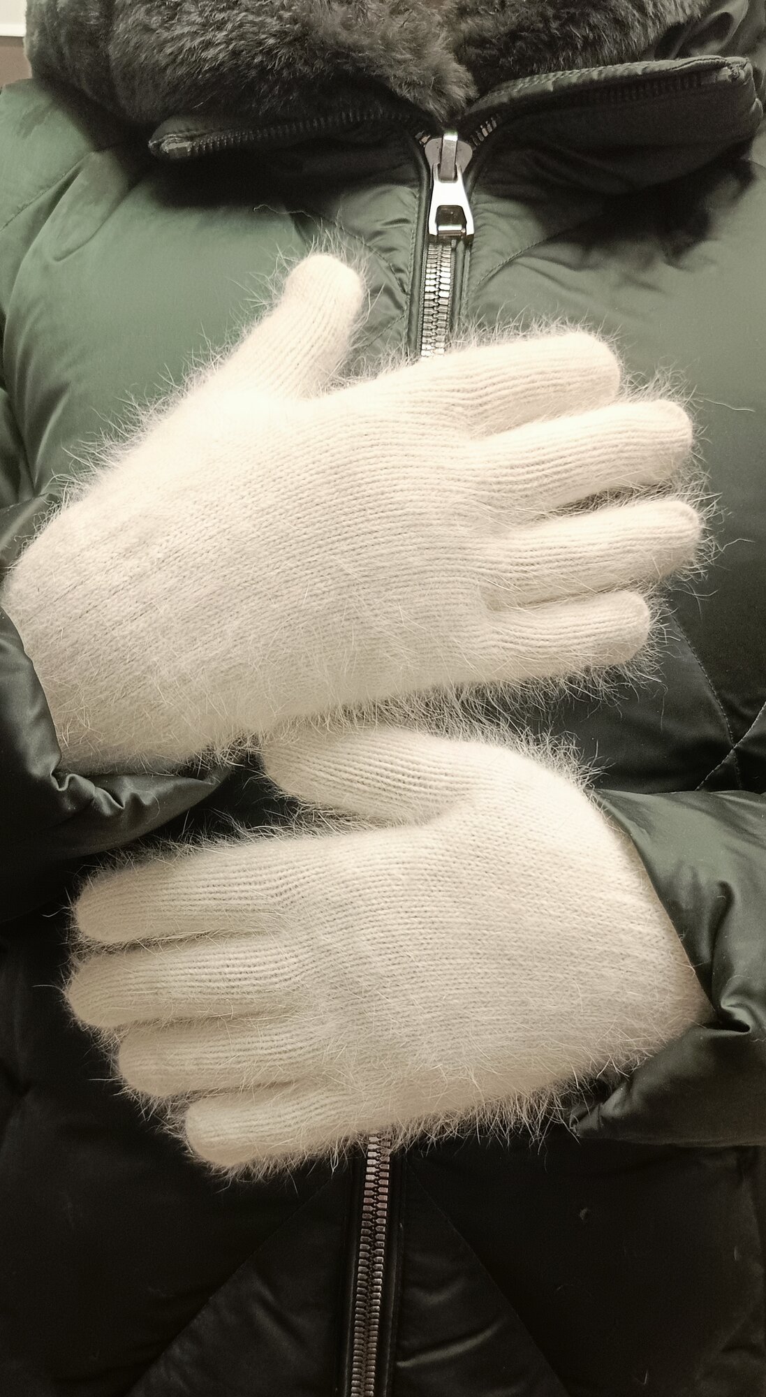 Перчатки для женщин