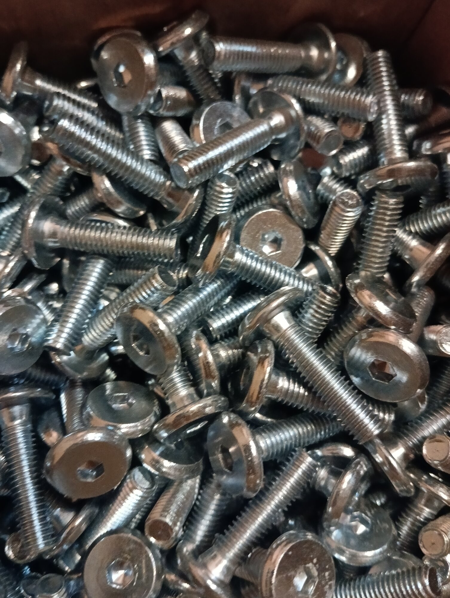 Винт мебельный (50 шт) с плоской головкой DIN 7420 м6х25, шлиц HEX 4 мм, шаг резьбы 1 мм, оцинкованный