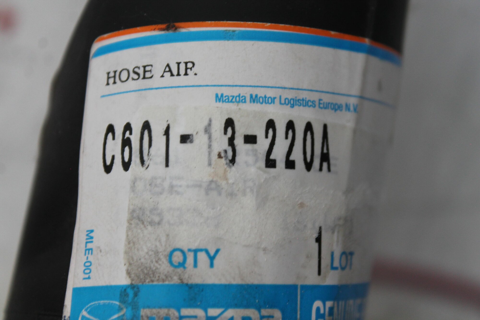 Патрубок воздуховода MAZDA C60113220A