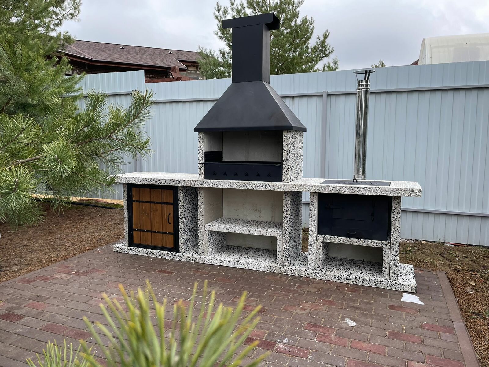 Барбекю комплекс Premium Stone, мангальная зона, мангал