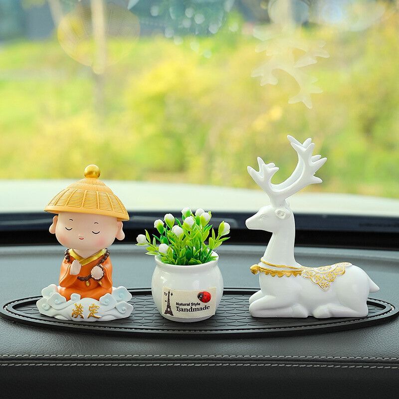 Автомобильные украшения с элитным дизайном, креативные фигурки монахов и оленей-талисманов для автомобиля, полная коллекция новых высококлассных автомобильных аксессуаров.