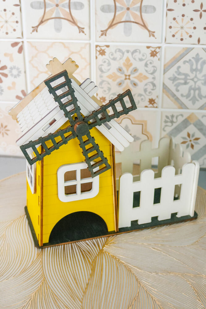 Чайный домик 'желтая мельница', дерево, 22 см, STAR trading 5505-2