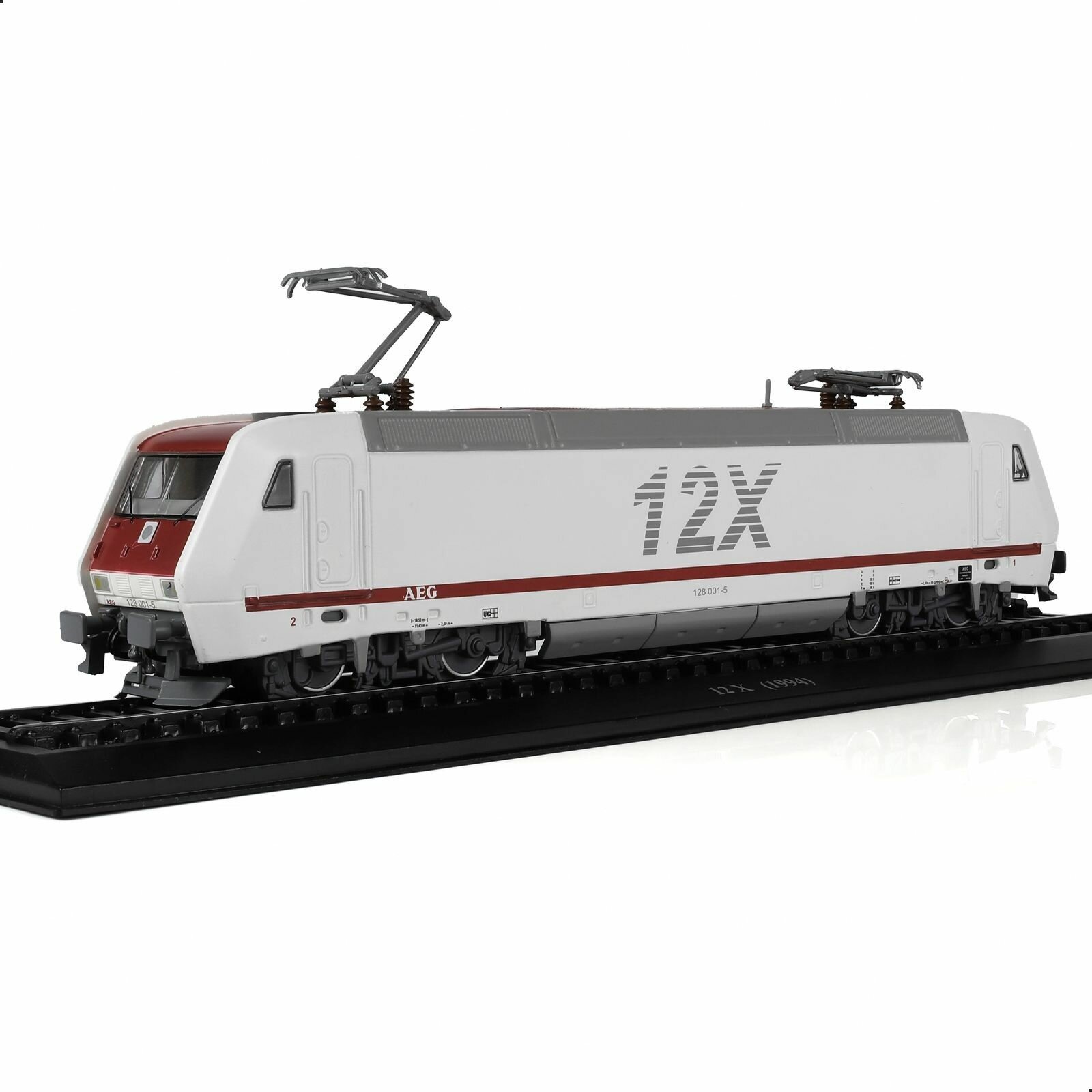 Модель локомотива 1:87 с путями, 12 шт, без сборки, белая