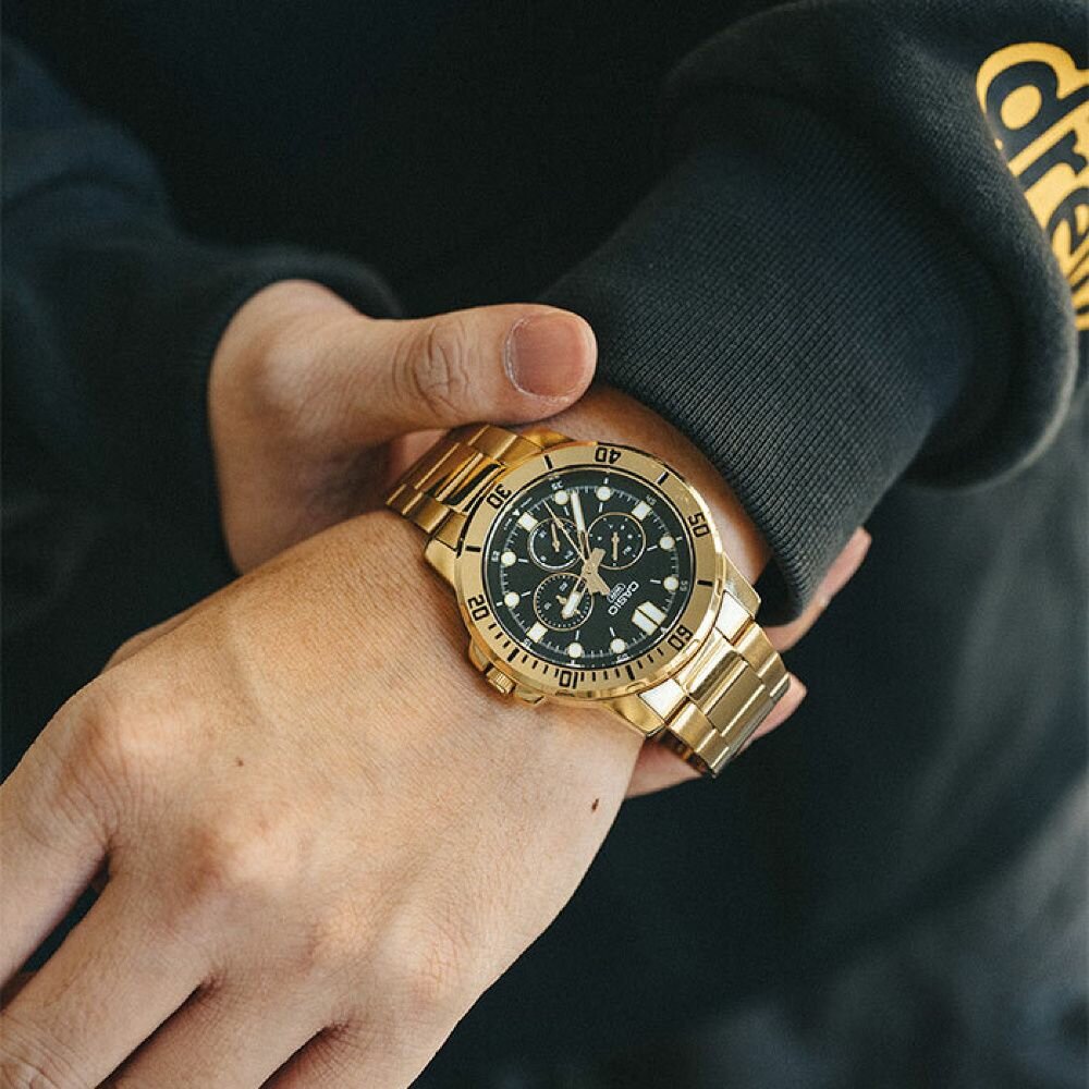 Наручные часы CASIO — фото 1
