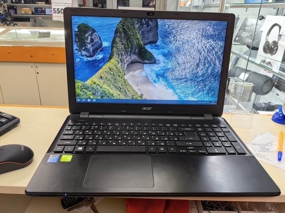 Ноутбук Acer v5we2; Core i3-4010U, Radeon HD 8610G, 4 Гб, 120 Гб, Нет, уцененный товар